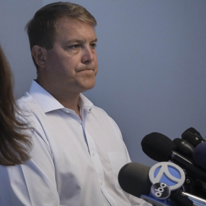 Arrest Warrant Issued For UBS Banker Scott Hapgood